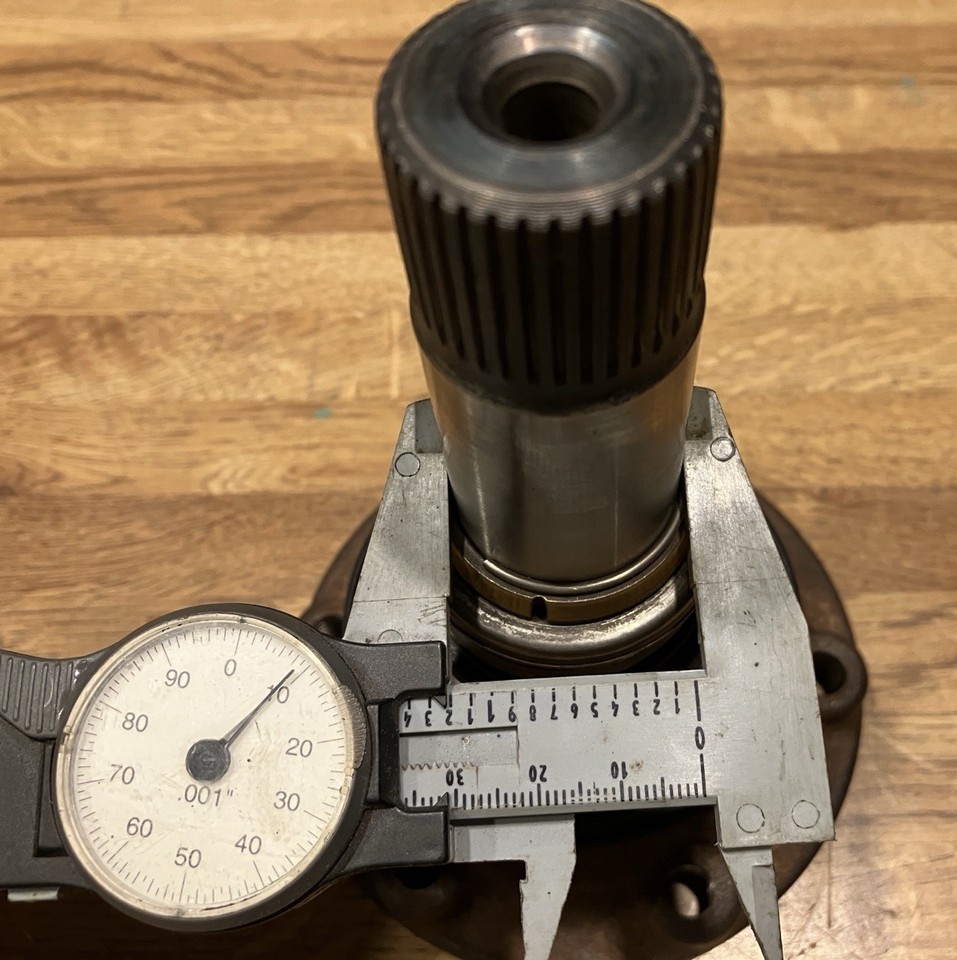 VW 02M 6-SPD MANUAL Trans 2WD RIGHT Axle Output Flange GOLF BORA ...