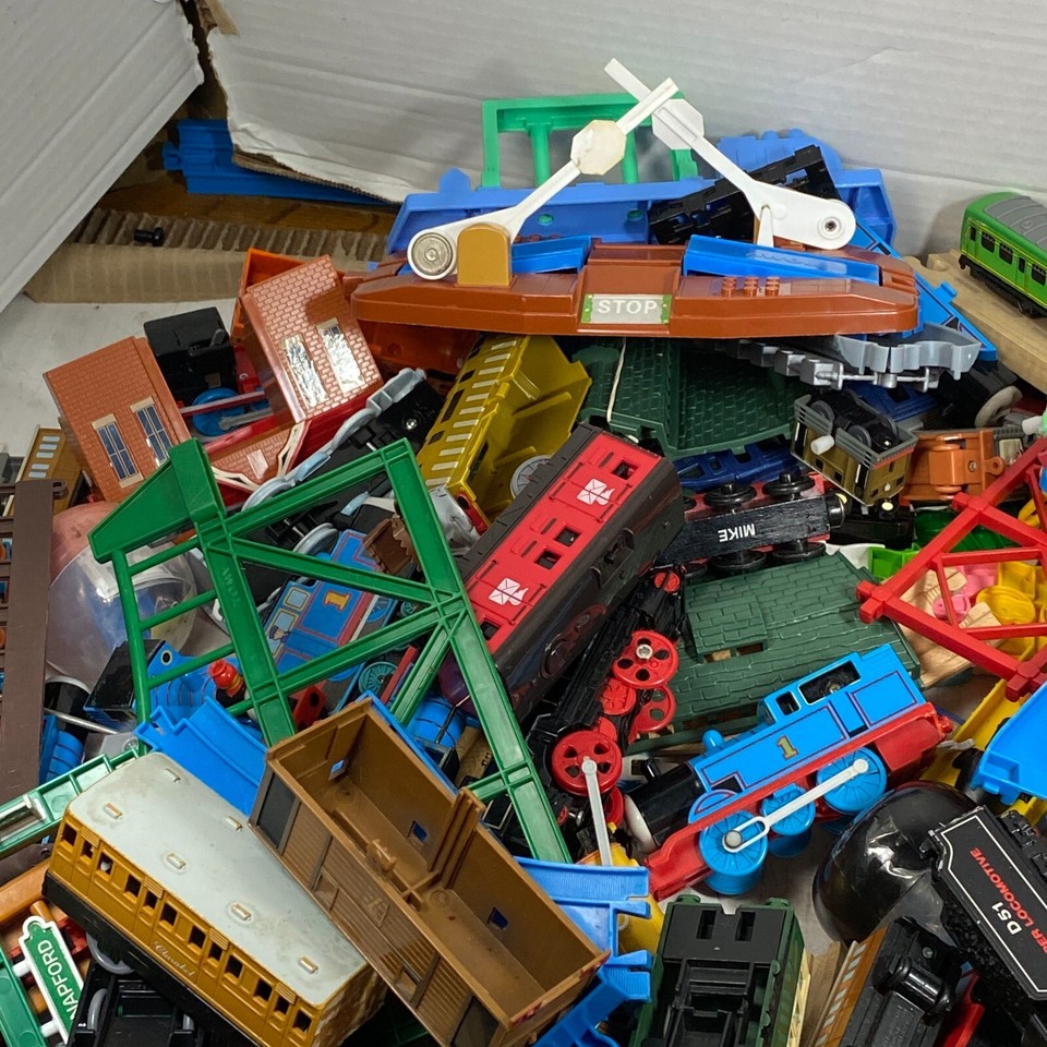 Thomas TrackMaster TOMY Plarail ForParts AsIs Motorized Capsule ...