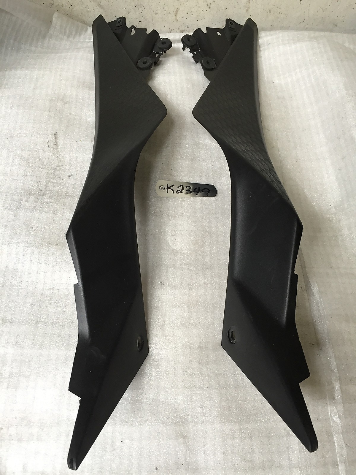 KAWASAKI EX 300 NINJA 2013 FILLER PANELS GENUINE K2349 - M572 | eBay