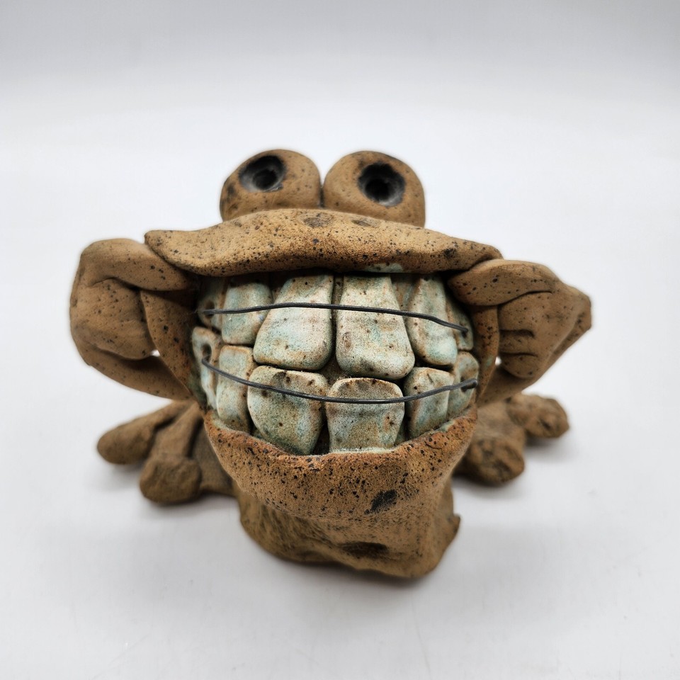 Frog braces dentist occupational vintage Little Guys studio Pottery ...
