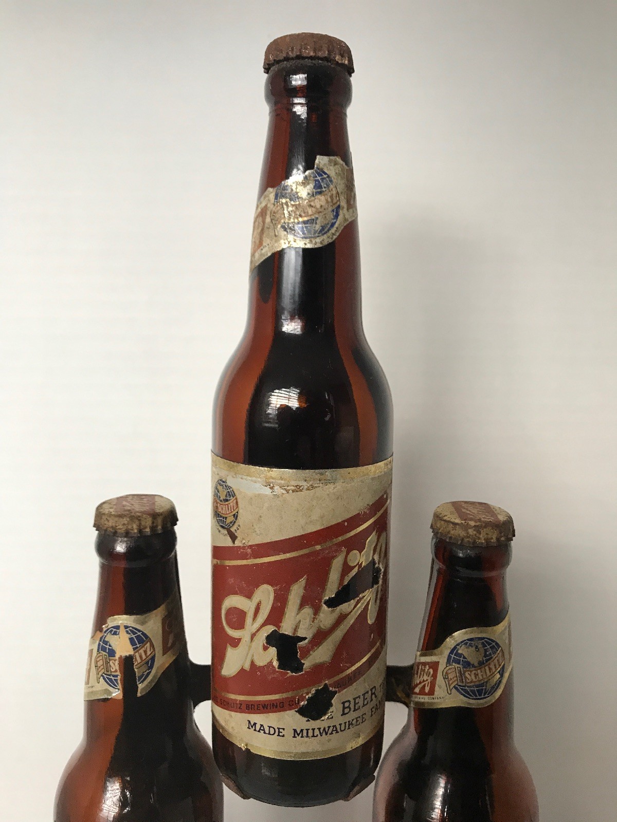 Vintage Schlitz 6 Bottle Beer Display Schlitz Officially Licensed ...