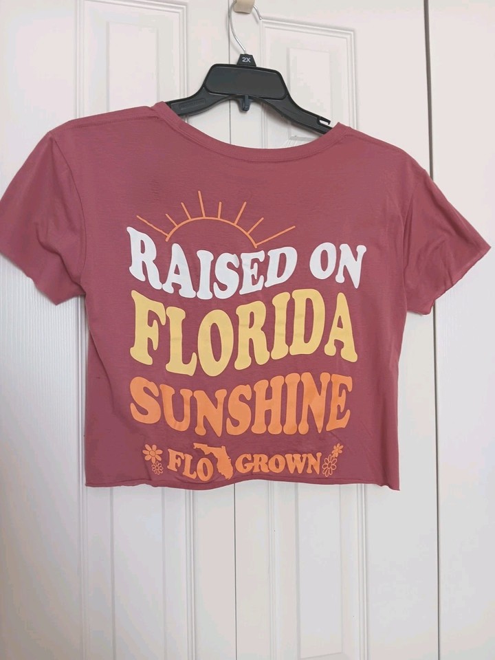 Flo Grown Womens Crop T Shirt Pink Graphic Size Large Raw Hem NWT $4 | eBay