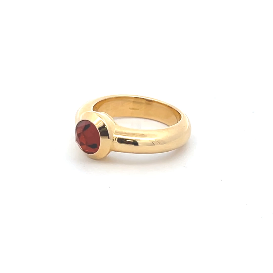 Tiffany & Co. France 18K Yellow Gold Bullet Shape Garnet Solitaire Ring ...