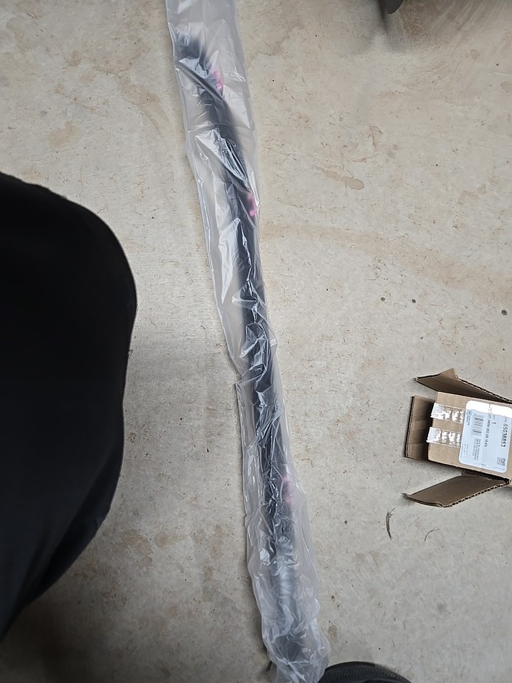 Molding - GM (85038853) 2025 Chevrolet Silverado 1500 | eBay