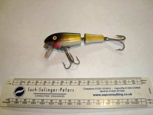 Shakespeare Trutta old bygone fishing jointed plug lure.Pike plug ...