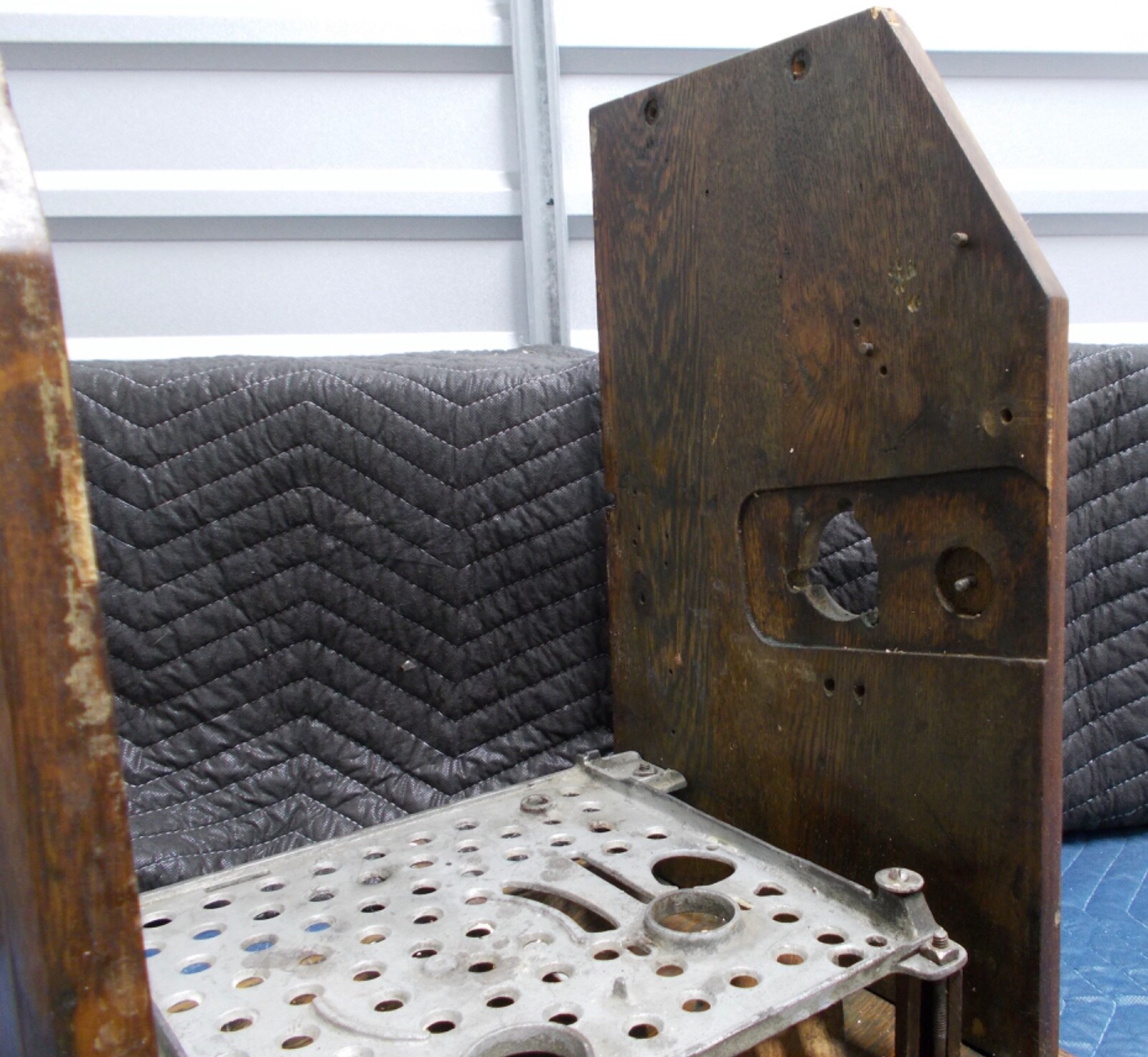 Watling Blue Seal Slot Machine Wood Cabinet and Sub Base Original ...