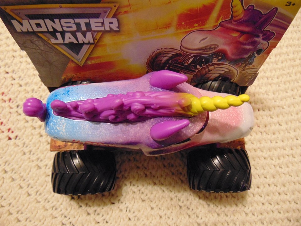 SPARKLE SMASH 2025 SPIN MASTER Monster Jam Truck 1:24th scale Big One ...