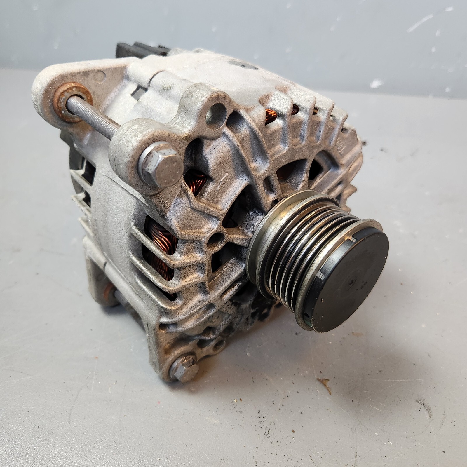 VW Golf R MK6 Alternator Valeo 140A 03L903023F | eBay