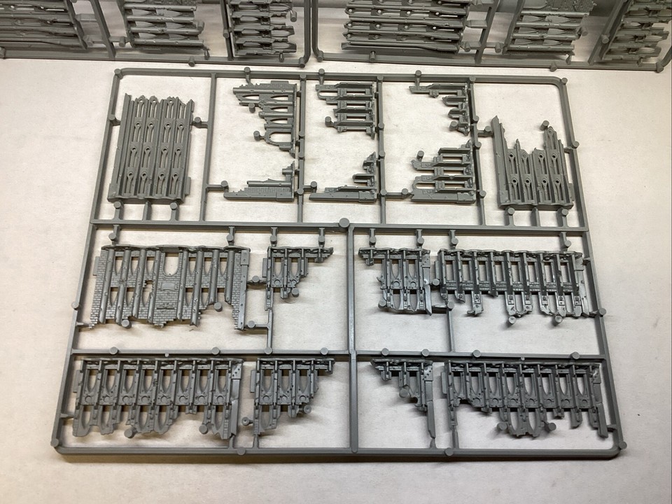 Warhammer 40K Epic RUINS/ BUILDINGS terrain set unbuilt on sprue OOP ...