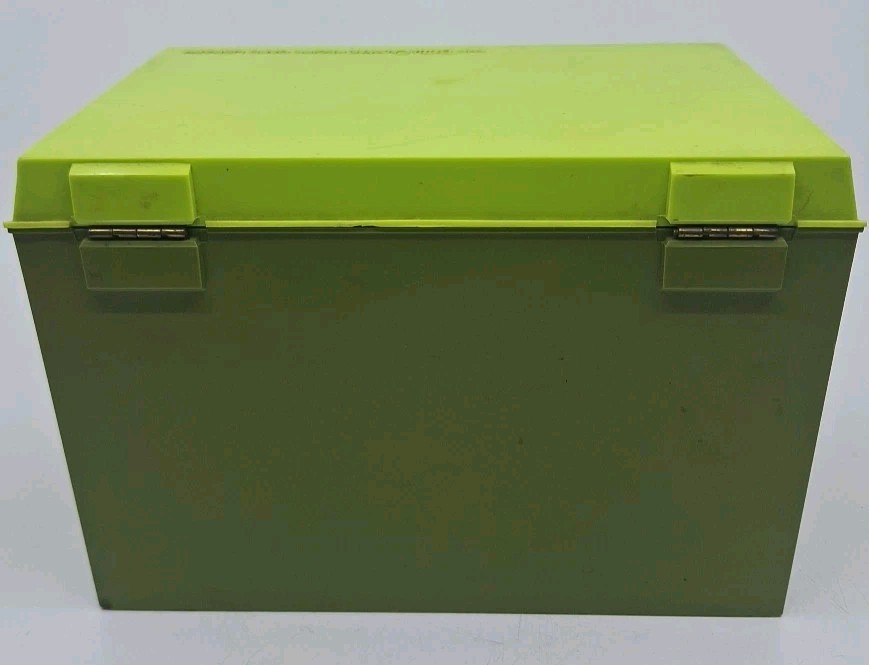 Vintage 1970s Betty Crocker Avocado Green Recipe Card Library With ...