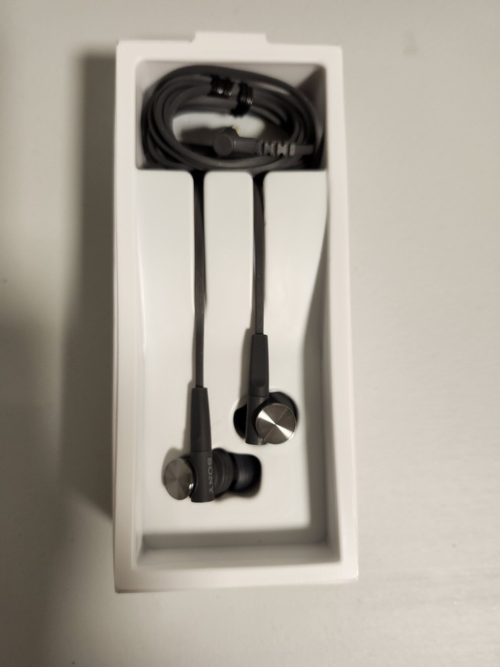 SONY MDR-XB55AP Bass Booster In-Ear Headphones In-line Remote Mic ...