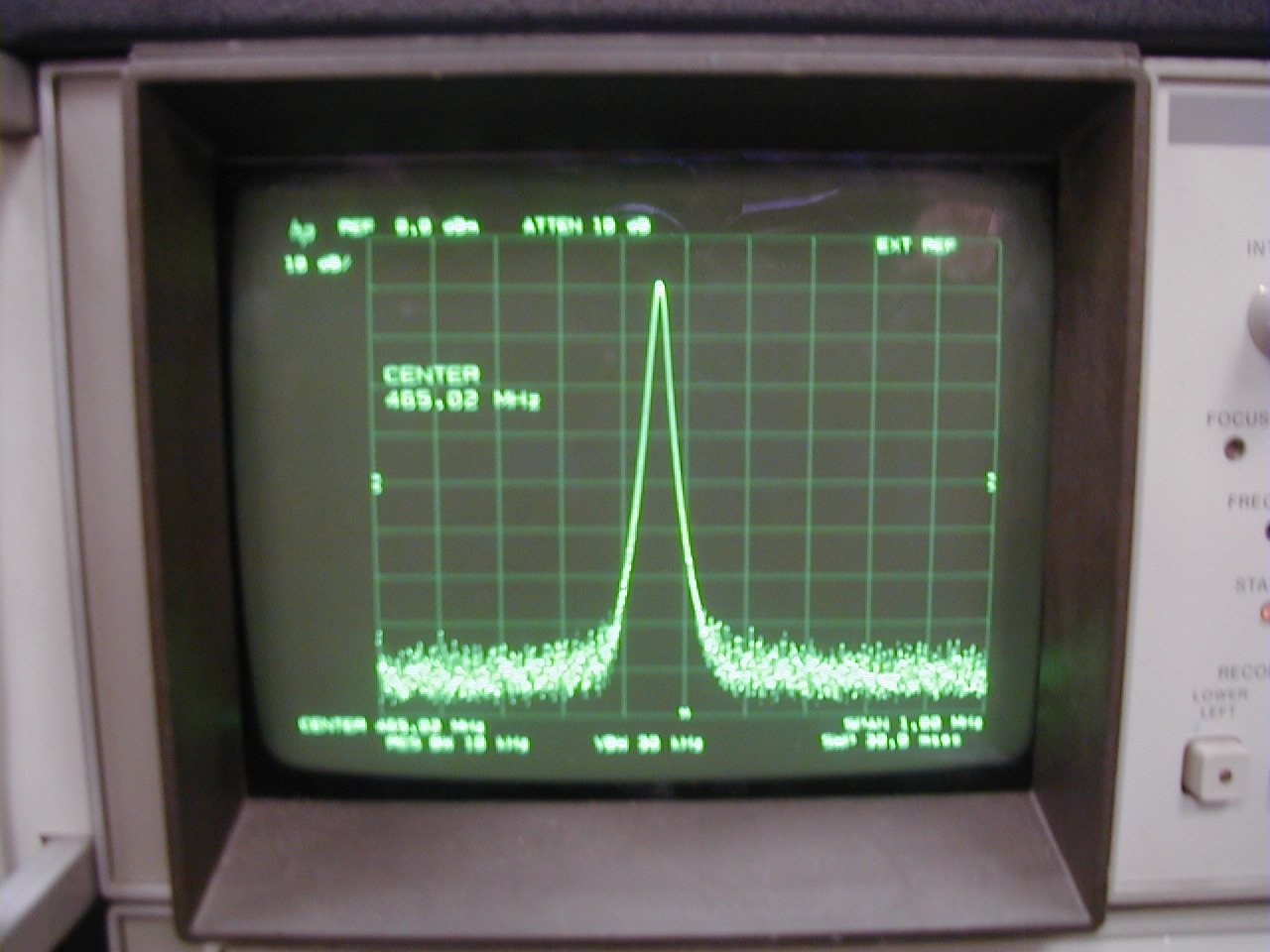 #4 HP8640A Bench Signal Generator .5-512 MHz Nice Shape Works! READ ...