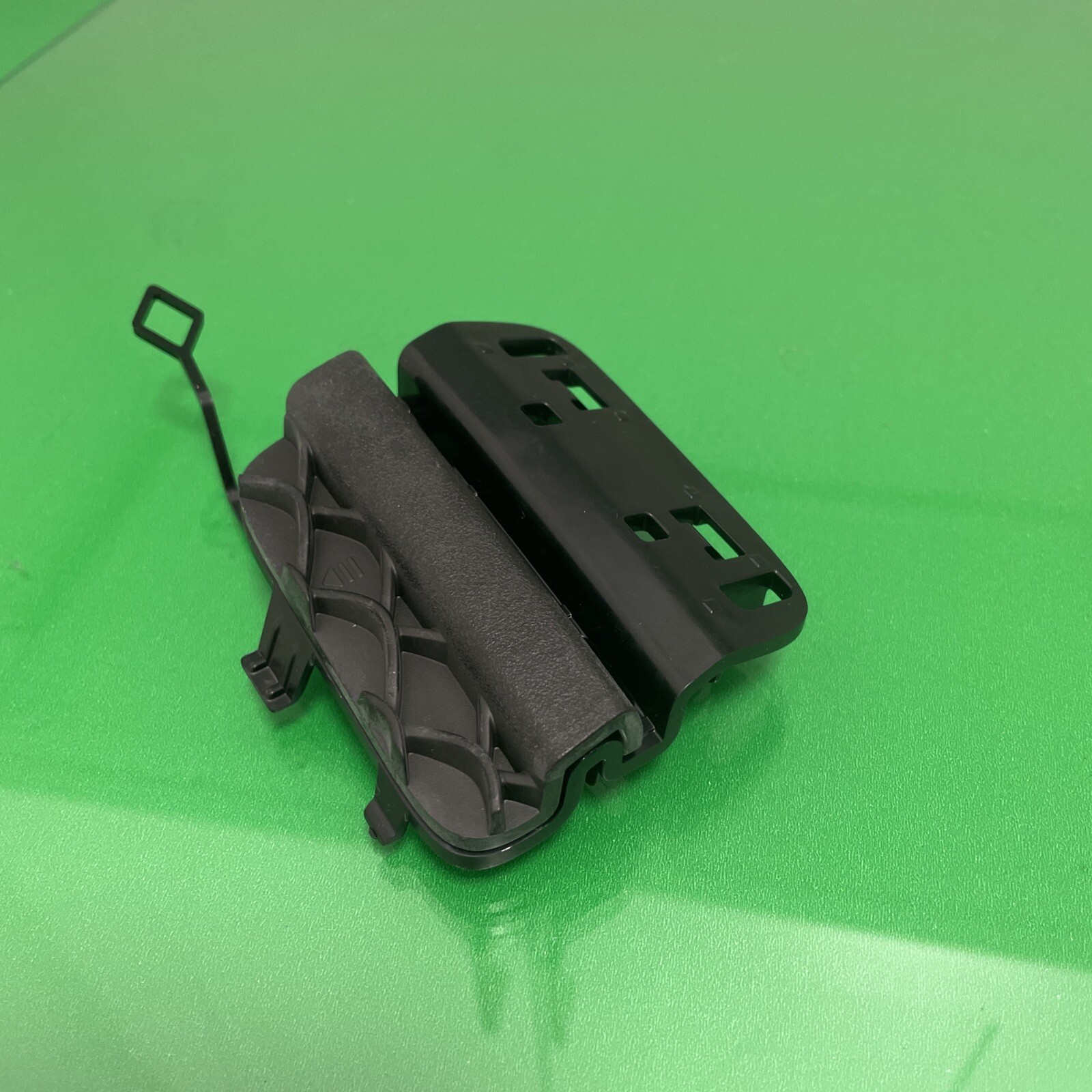 MB C-class W205 Rear Bumper Tow Hook Eye Cover A2058850256 Genuine 2015 ...