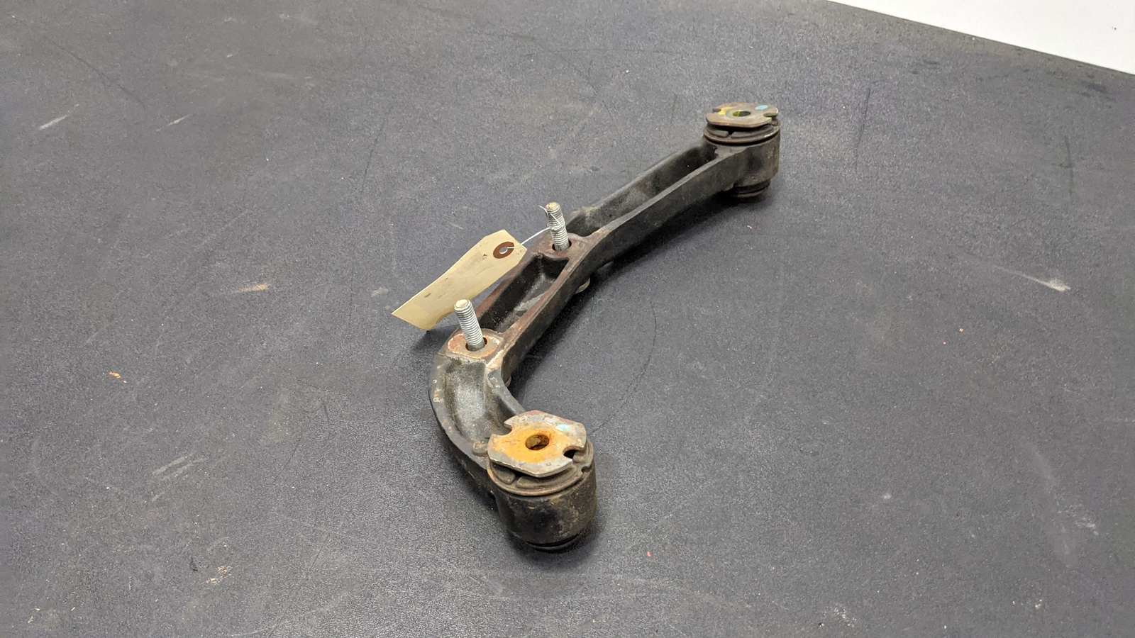 Front Differential Carrier Right Bracket 15201932 2016 Chevrolet ...