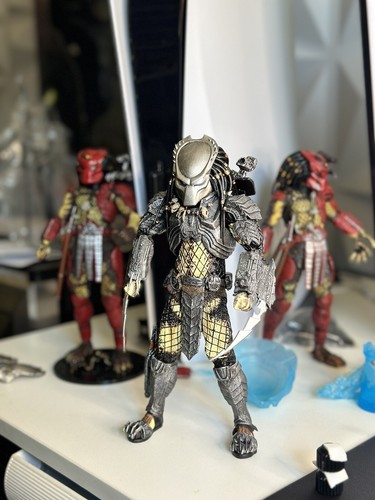 Custom Wolf AVPR Predator Mask For Neca Predator 1/10 Scale - MADE TO ...
