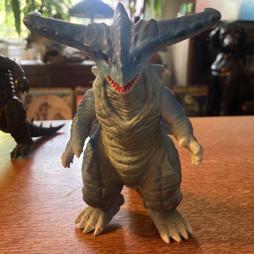 Lagoras Ultraman Max Ultra Monster Series 2005 Kaiju Ragorasu Figure 6 ...
