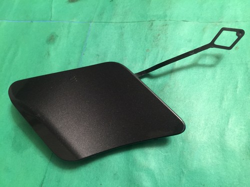 2008-14 MERCEDES C CLASS FRONT TOW HOOK COVER GRAY OEM 2048850526 | eBay