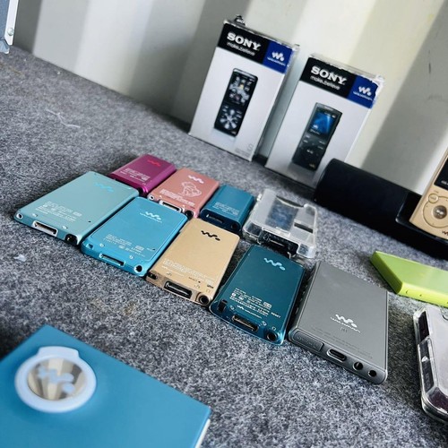 Sony Walkman Series 14-Piece Portable MD Player Set Merchandise Poor ...