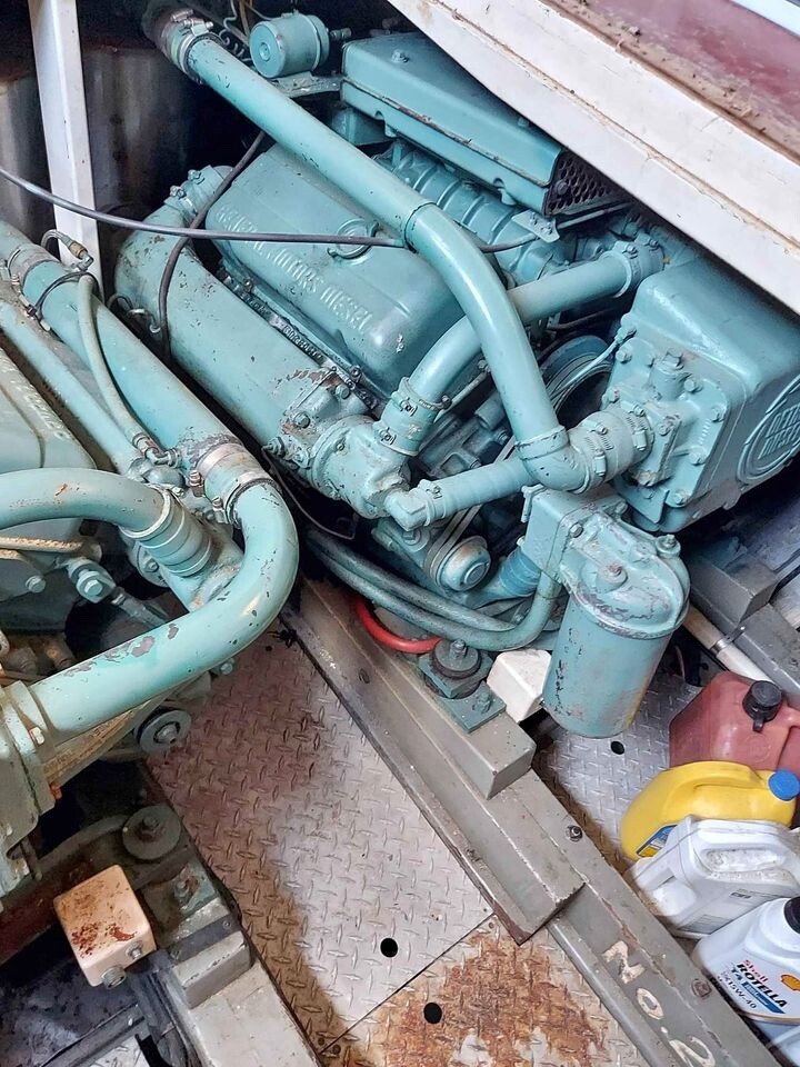 Detroit Diesel 6V53 Natural Marine Diesel Engine PAIR RUNNING TAKE-OUTS ...