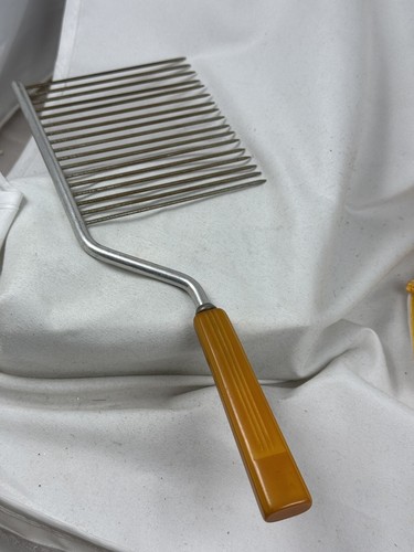 Christmas Cake Bakelite Handle Angel Food Breaker Cutter Knife Comb ...