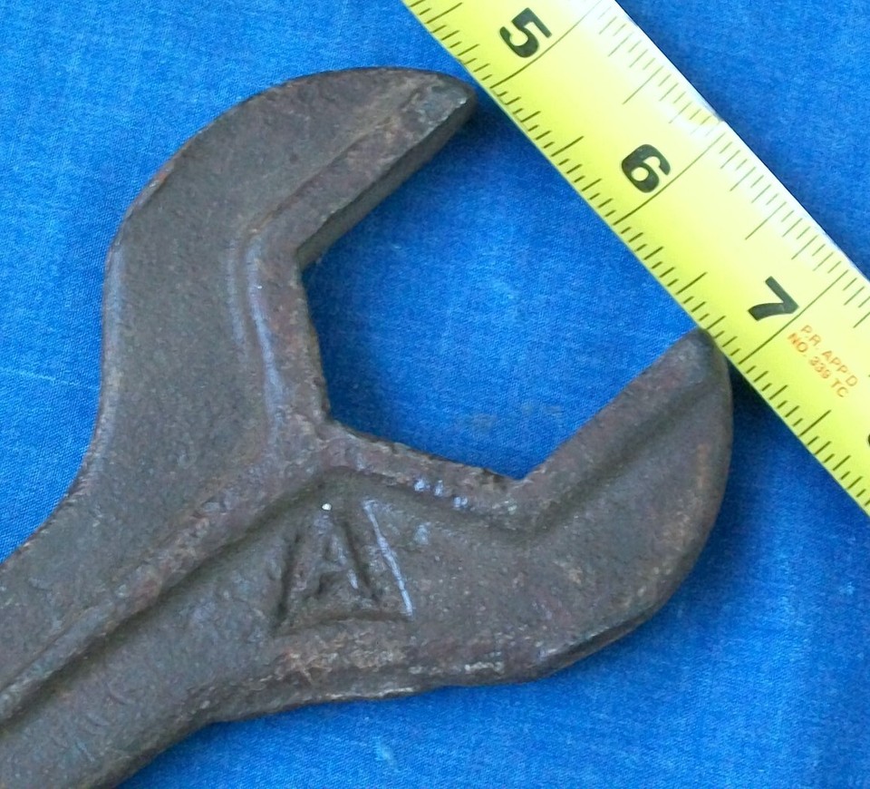 VINTAGE 12.5" JANESVILLE A WRENCH SAMSON TRACTOR CO ANTIQUE DISK ...