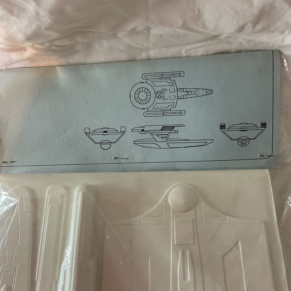 Sci Fi Spaceship Miniatures Survey Class Starship Model Kit Vacu-Form ...