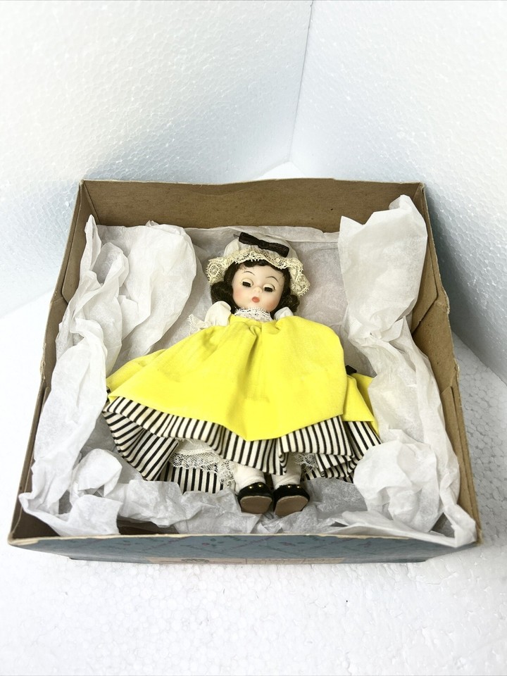 Madame Alexander French Doll Yellow Dress Sleepy Eye 7” | eBay