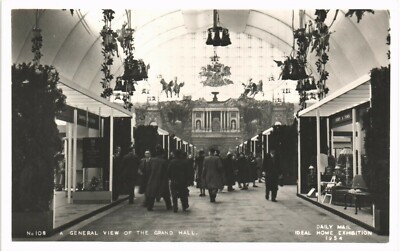 Daily Mail Ideal Home Exhibition 1954. Winkfield Manor Nurseries Garden ...