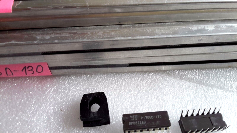 uPB8226D 2pcs NEC Corporation Japan P8226 8226 uPB8226C 4-Bit Bus ...