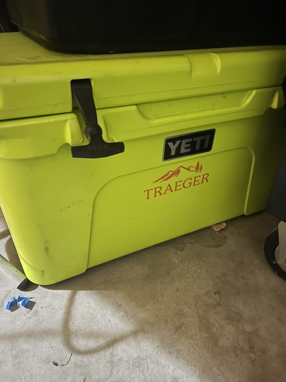 Yeti Tundra 45 hard cooler - chartreuse green Very Rare | eBay