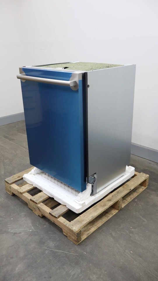 Bosch Benchmark 24" Fully Integrated 38dBA Stainless Dishwasher ...