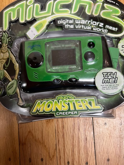 MIUCHIZ Monsterz Creeper Green Handheld Game by MGA Entertainment for ...