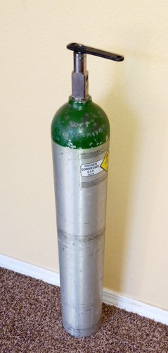 OXYGEN TANK 26" WITH VALVE & KEY USED | eBay