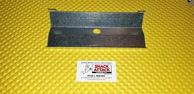 ROYAL VENDORS 650 SODA VENDING MACHINE - MERLIN 4 - 16.9oz BOTTLE ...