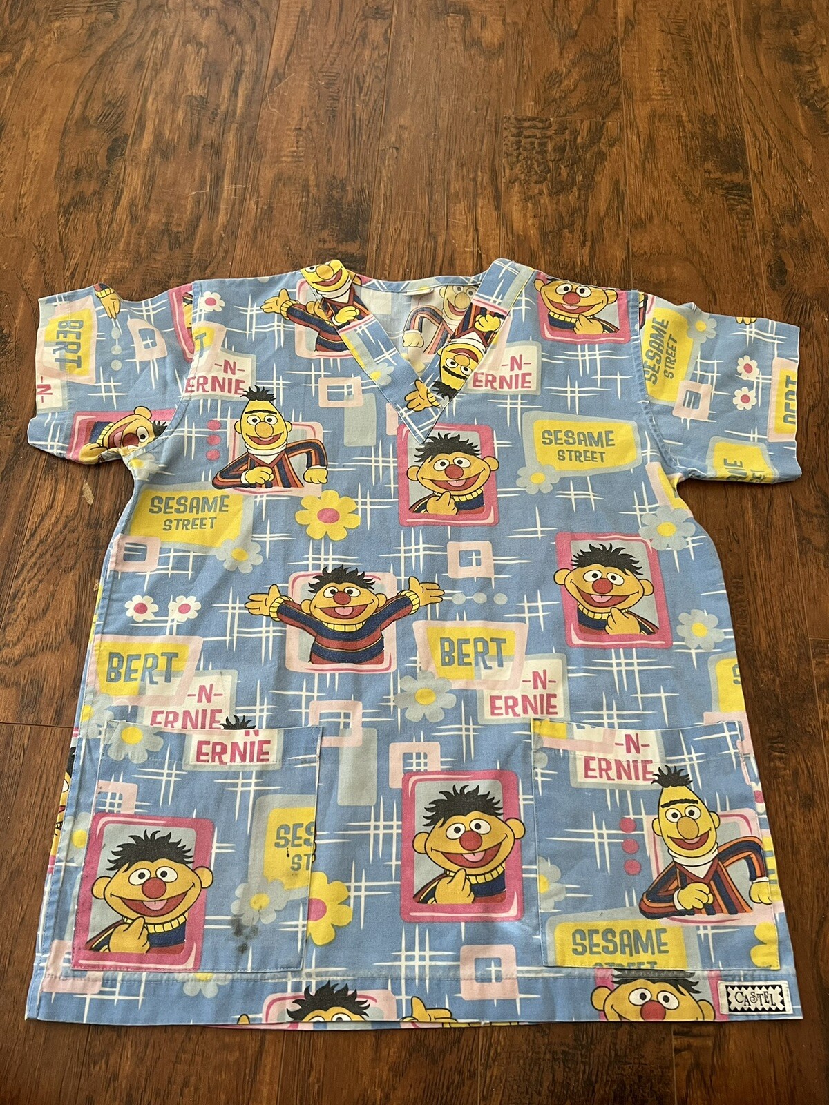 Bert And Ernie Sesame Street Elmo Small Scrub Top Dr … - Gem