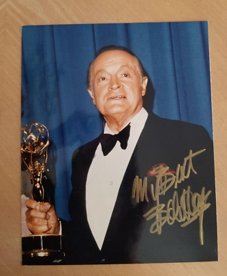 Bob Hope Autographed -Signed Photo with award | eBay