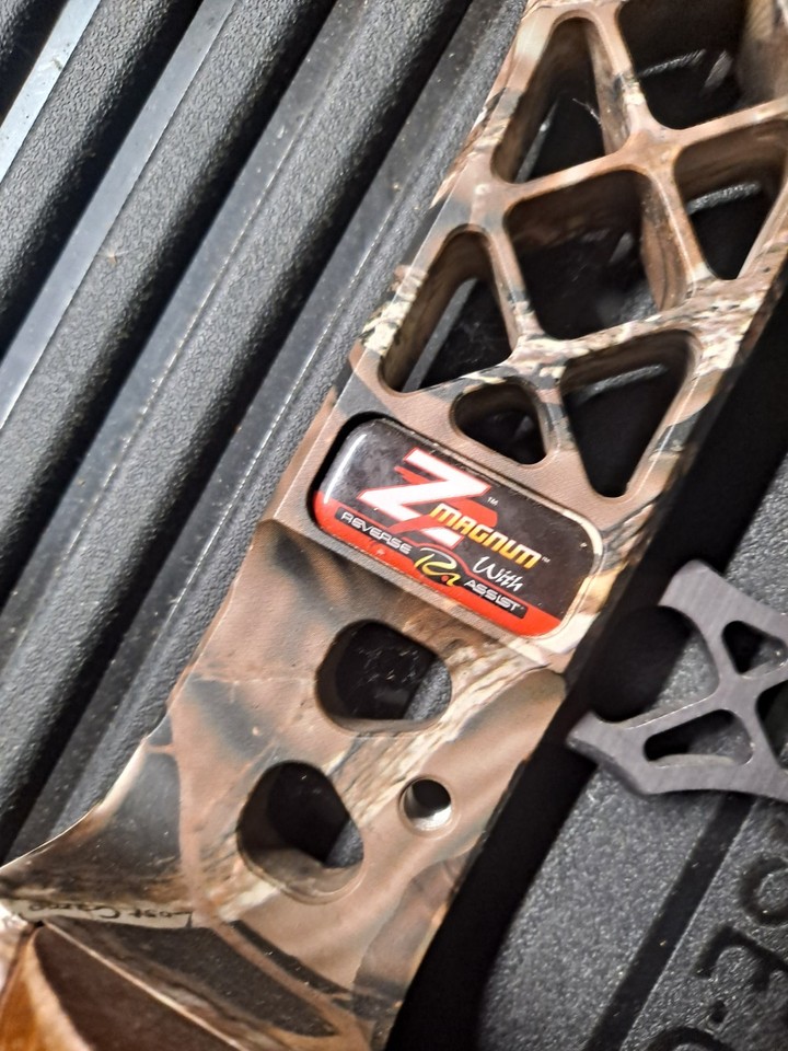 Mathews Z7 Magnum 70lbs limbs 27" 28" or 29" cams available new ABB ...