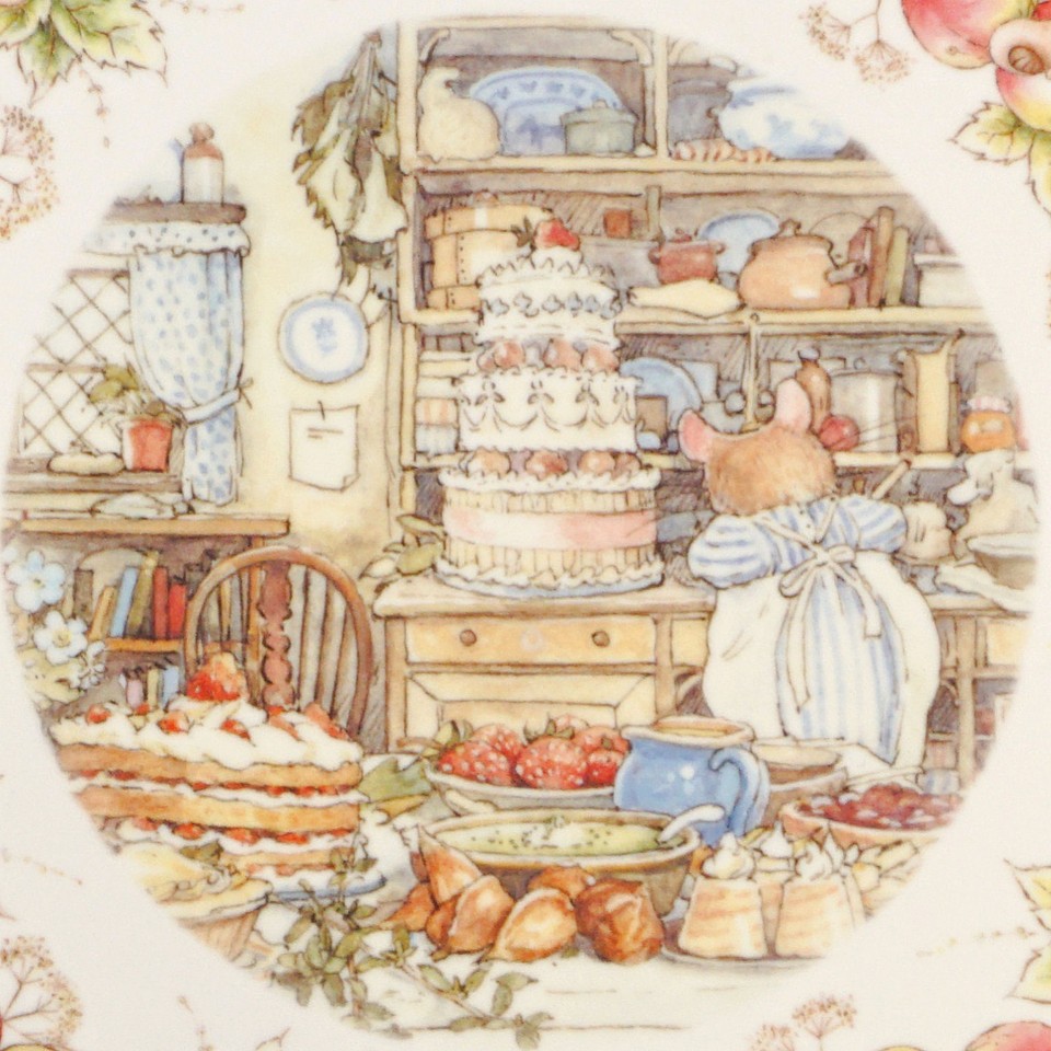 Brambly Hedge Mrs Apple's Kitchen Circular Melamine Tray | eBay Australia