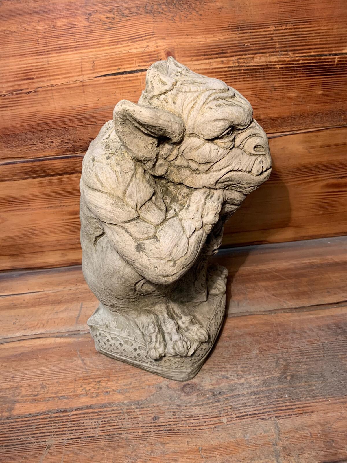 STONE GARDEN LARGE SWORD GARGOYLE GREMLIN PILLAR CAP STATUE ORNAMENT ...