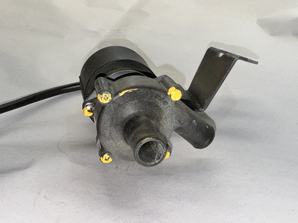 Mercedes sl 107 Auxiliary Water Pump control 560sl 560 0008356964 300 ...