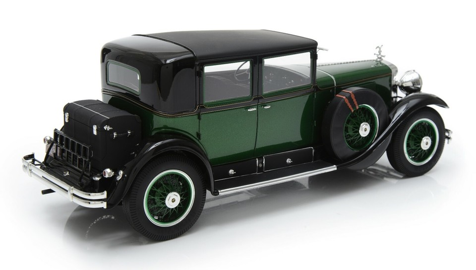 1928 Cadillac 341A Town Sedan Al Capone's car in 1:18 scale by Esval ...