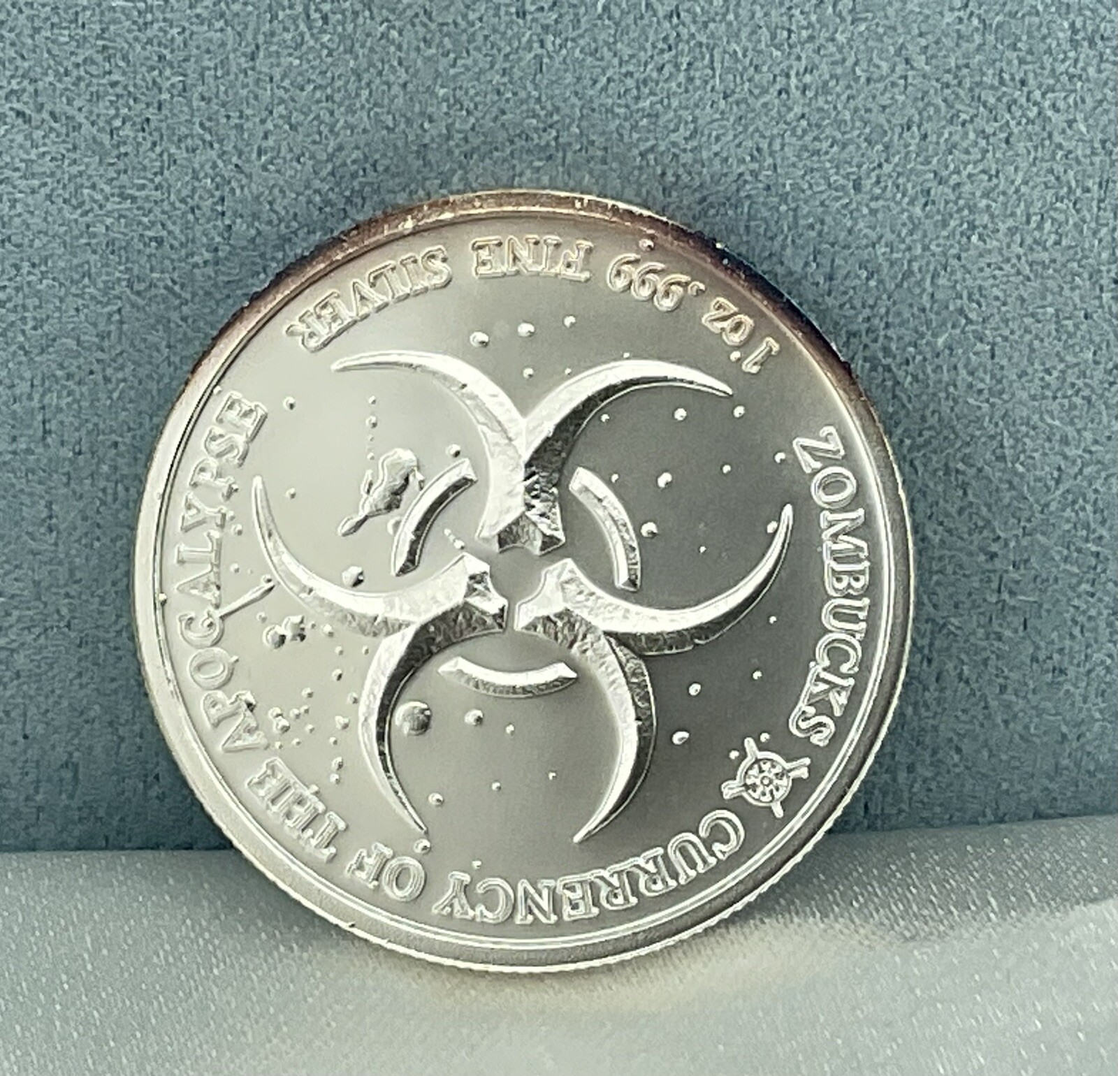 2018 ZOMBUCKS ~ CURRENCY OF THE APOCALYPSE ~ 1-OZ. .999 SILVER ROUND ...