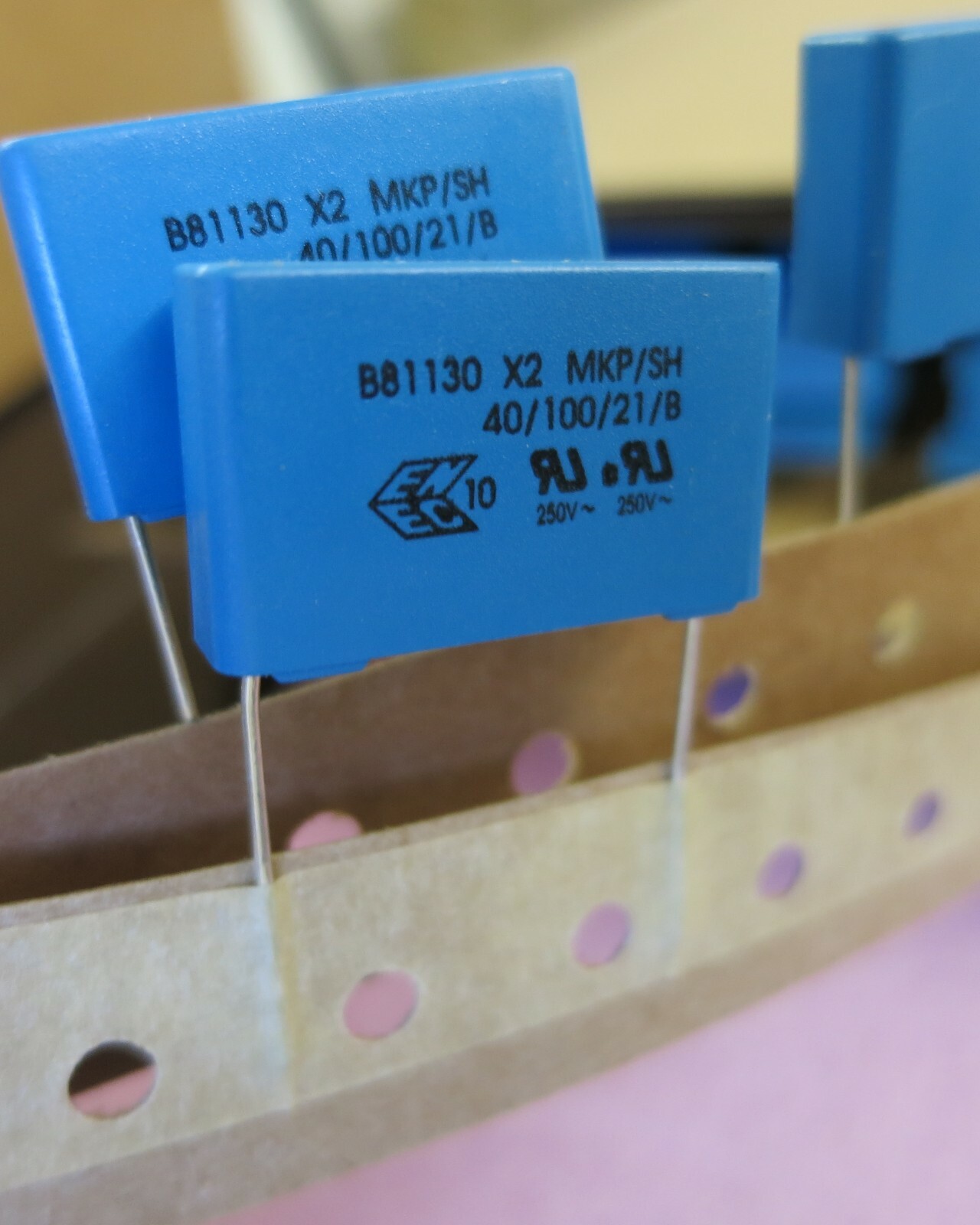 (1 PC) EPCOS CAP B81130 X 2 MKP/SH B81130B1224M289 **US STOCK** | eBay