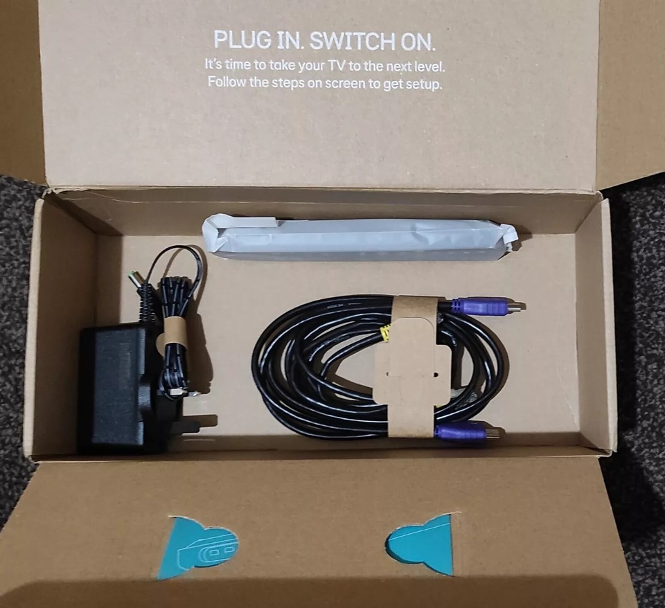 EE TV Box Pro - 1TB 4K Wireless Freeview TV Box Latest Model - (RTIW387 ...