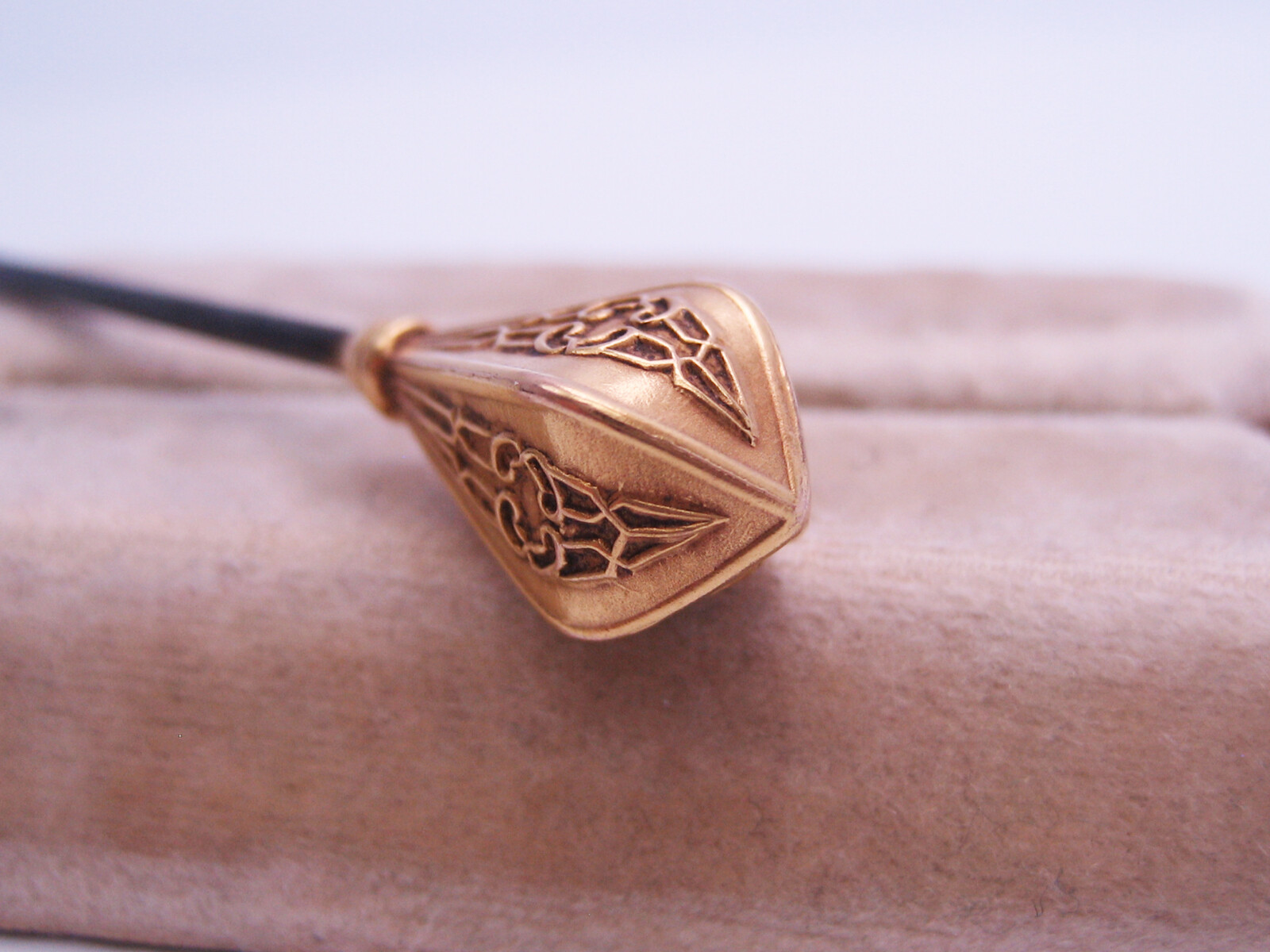 Ornate Antique Victorian Art Nouveau era 14K Yellow Gold Emboss Hair ...