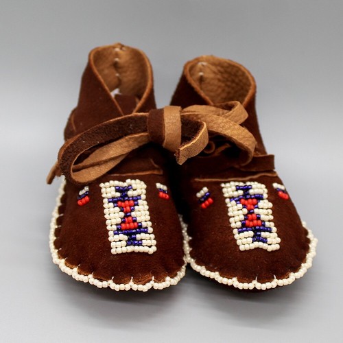 CHEYENNE NATIVE AMERICAN BEADED BROWN LEATHER BABY MOCCASINS BY JANET ...