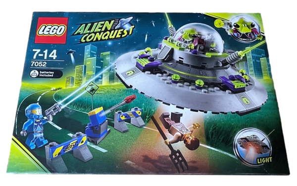 Buy LEGO Space: UFO Abduction (7052) online | eBay