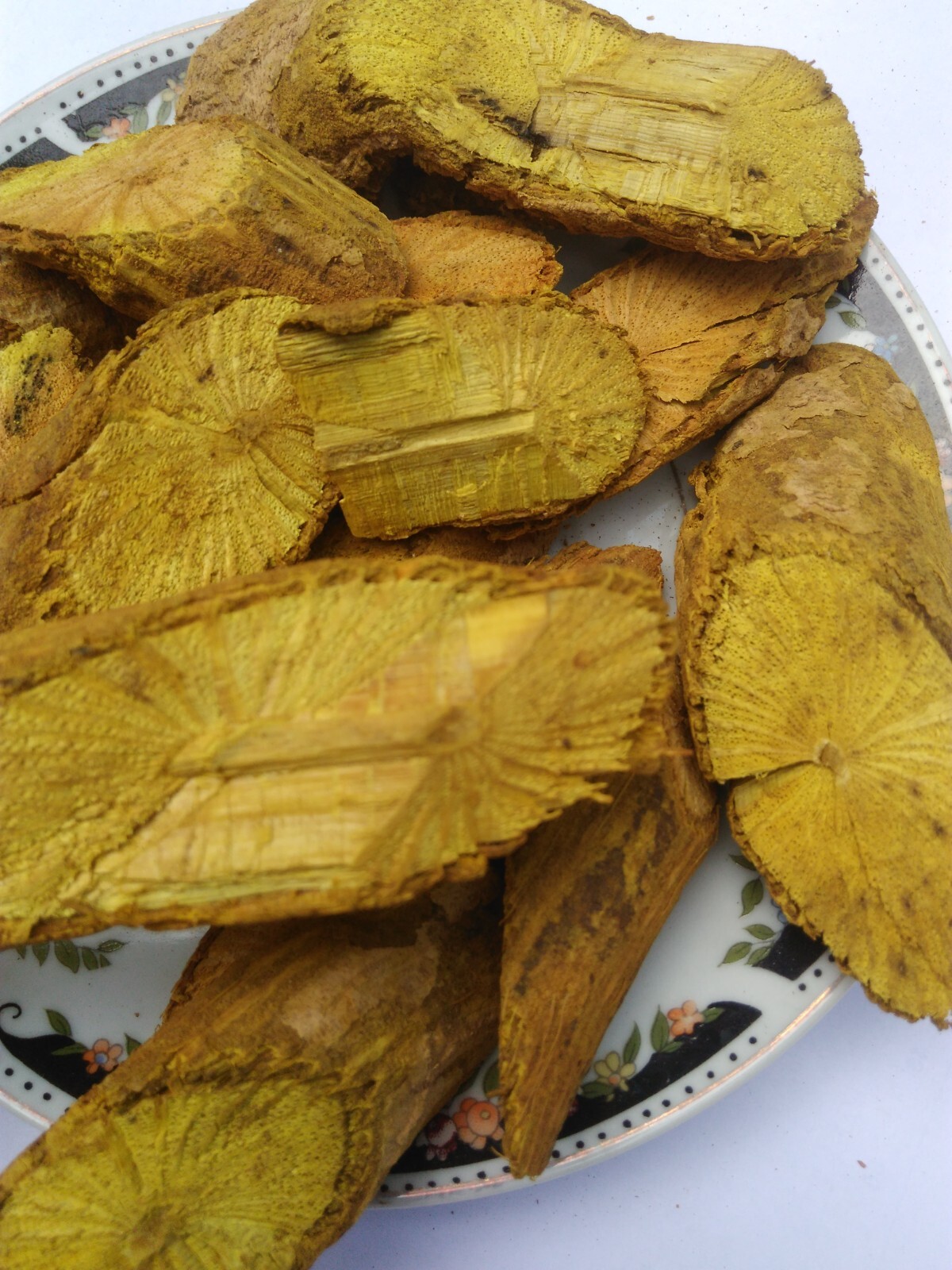 Venivel Chips Venivel_Geta sticks (Coscinium) Natural Herbal Dried Free ...