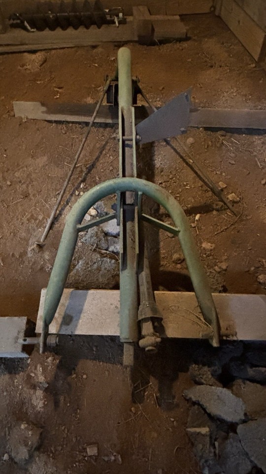 John Deere 3 Point Post Hole Digger Frame with New 10” Auger | eBay