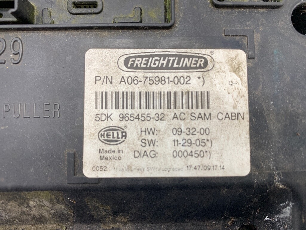 Freightliner Fuse Box PDM SAM CABIN A06-75981-002 removed from a 2016 ...